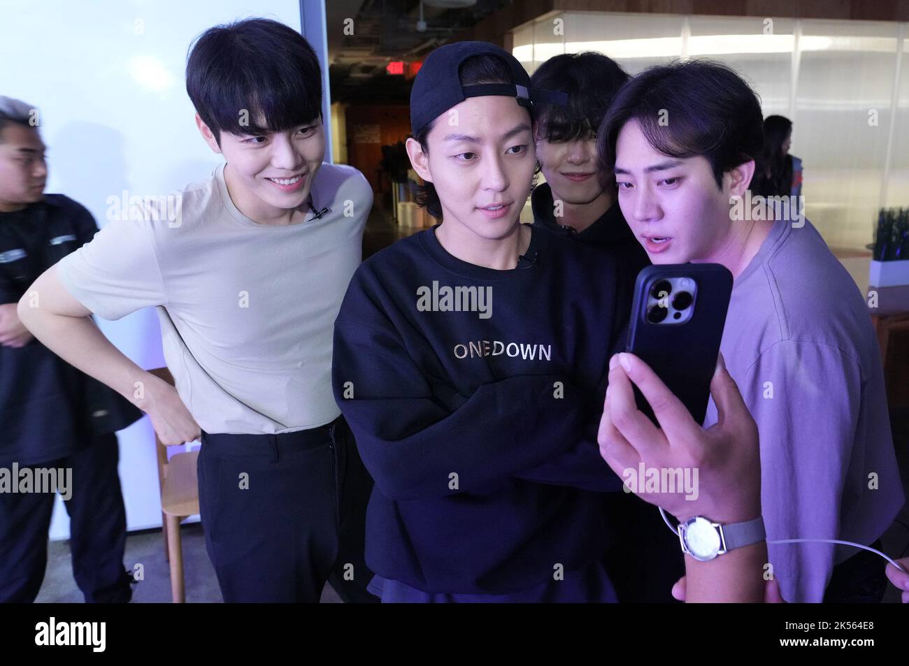 Los Angeles, CA, October 5, 2022, (L-R) South Korean band THE ROSE ...