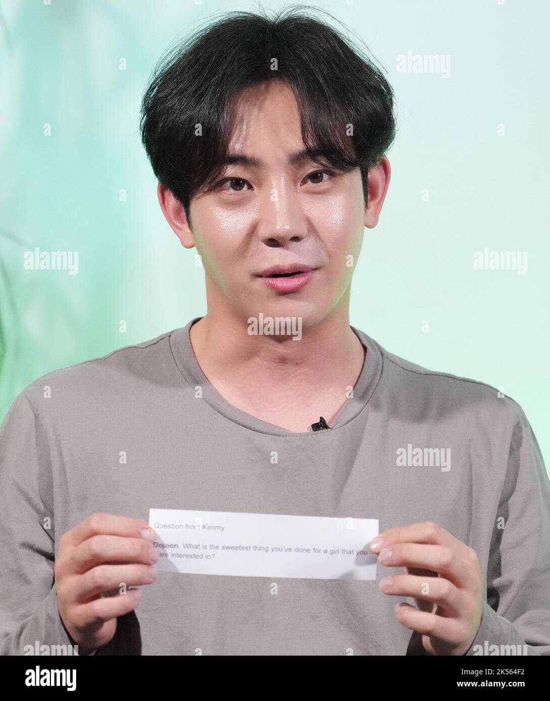 Dojoon of the South Korean band The Rose answers a question from a fan ...