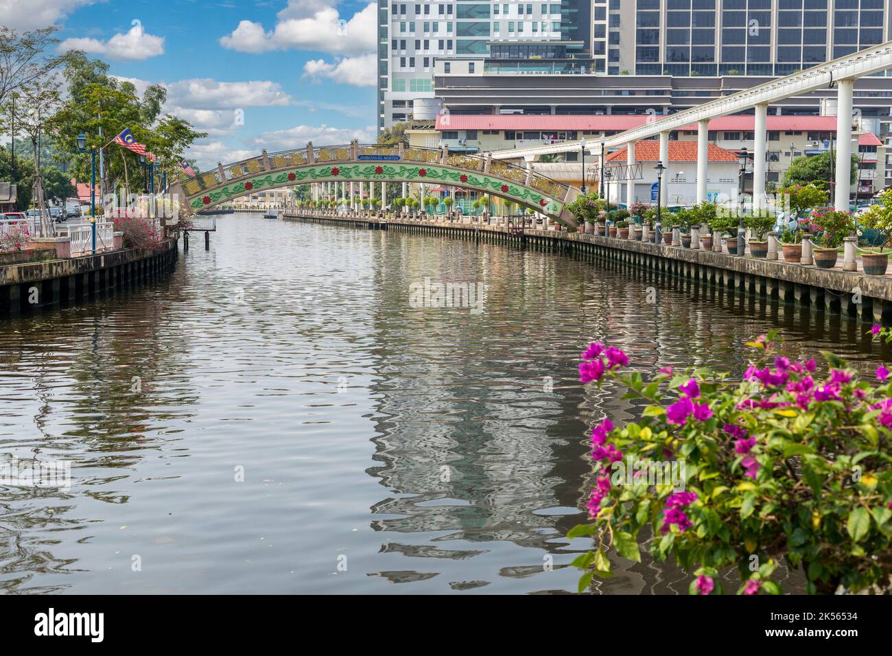 Melaka Riverwalk, Pedestrian Bridge into Kampung Morten, Melaka ...