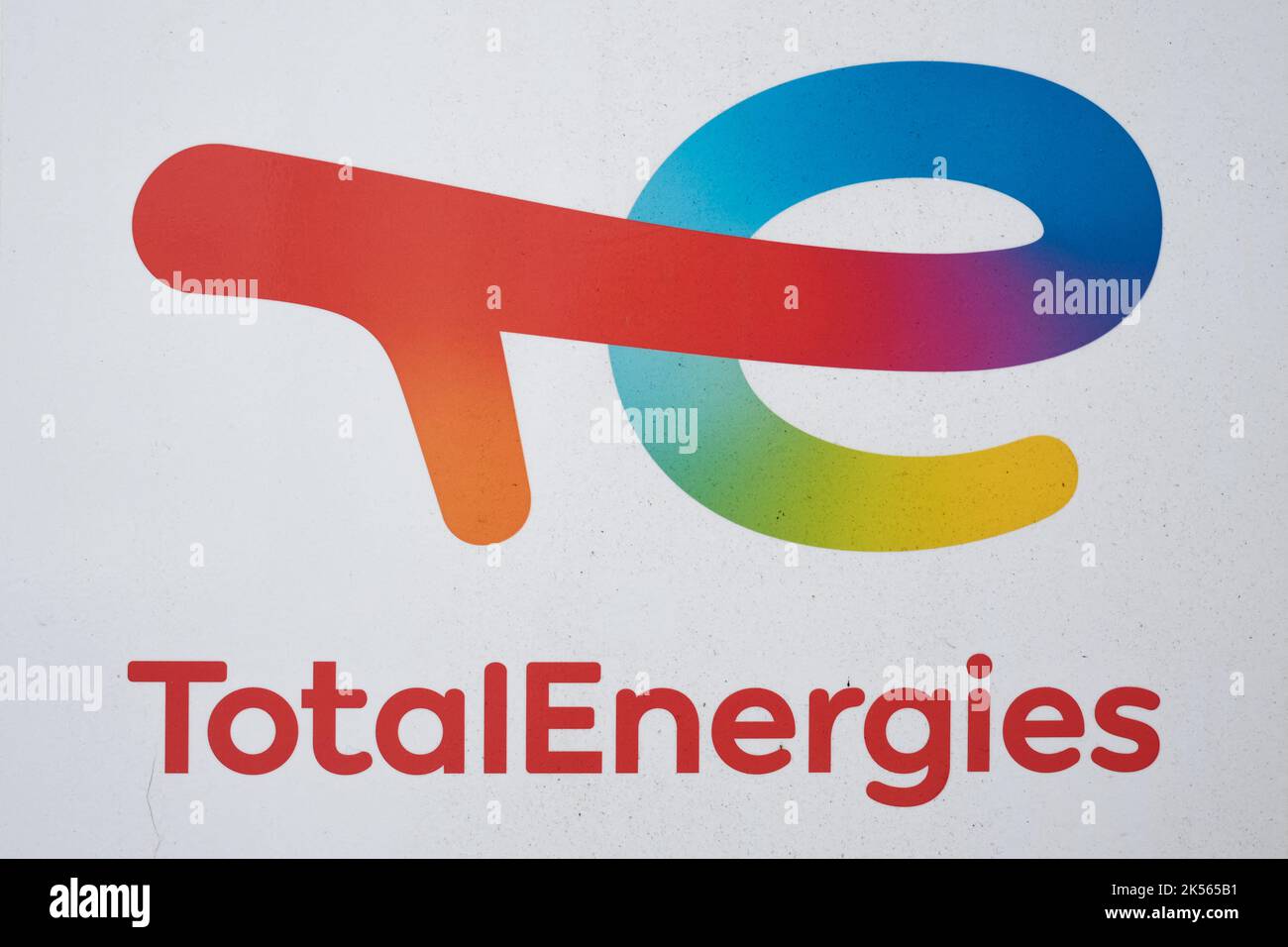 Logo totalenergies hi-res stock photography and images - Alamy