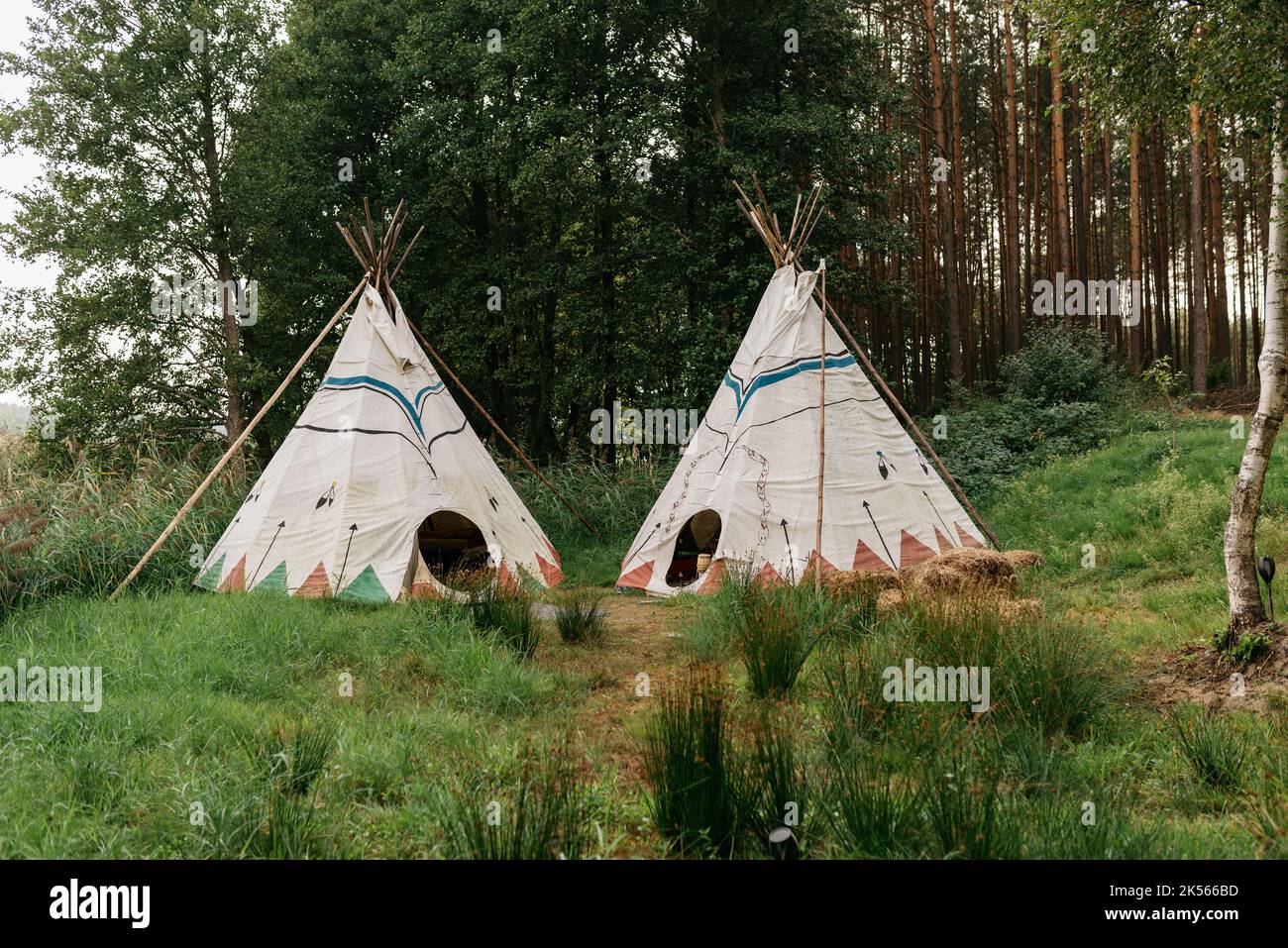 Teepee tents in an Indian village Stock Photo - Alamy