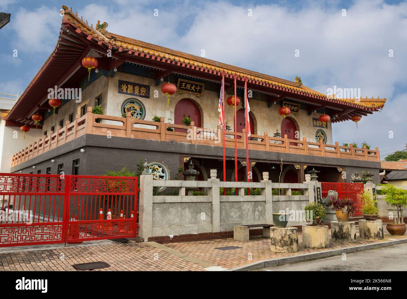 Siang Lin See (Xiang Lin Si) Mahayana Buddhist Temple, Melaka, Malaysia ...