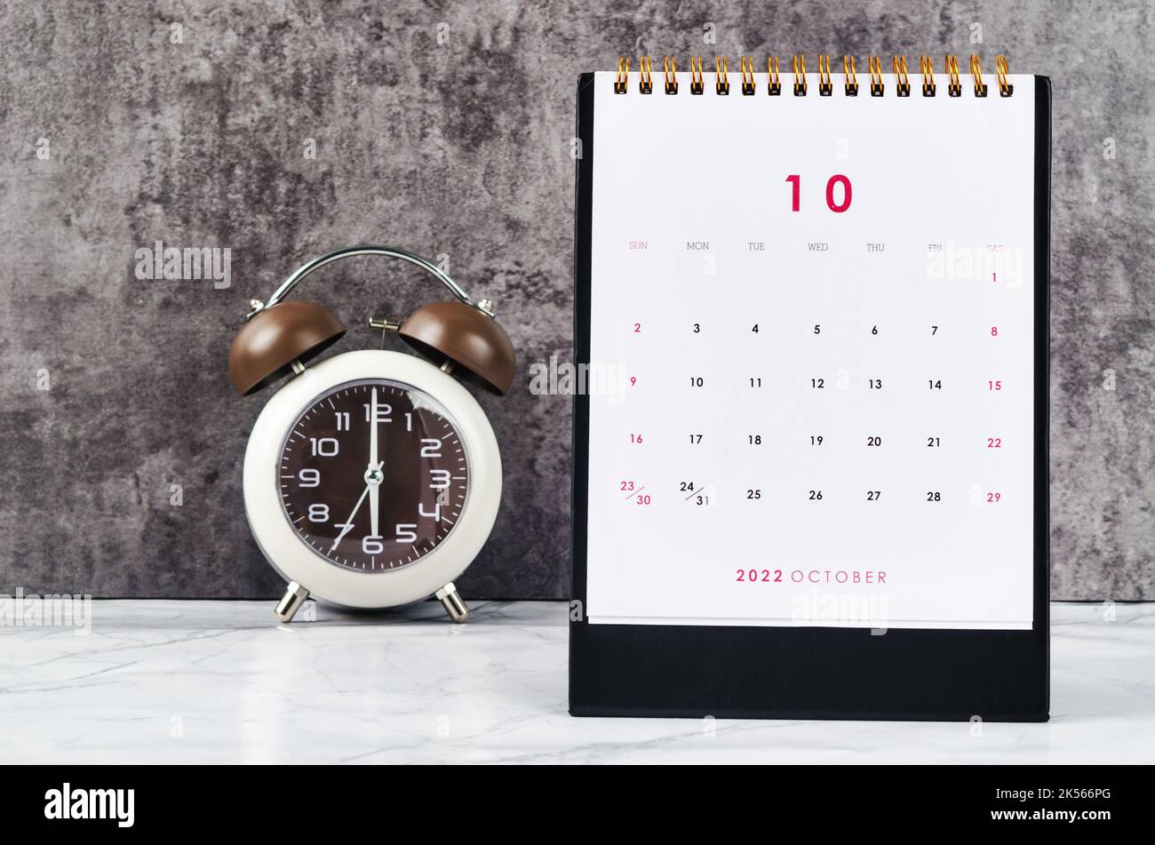 October 2022 Monthly desk calendar for 2022 year and Alarm clock ...