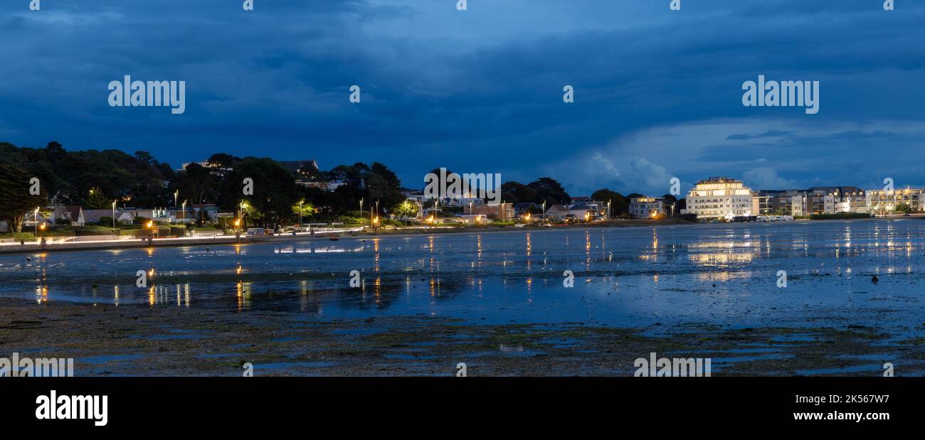 Poole Bay Harbour at Sunset 6th October 2022 Stock Photo - Alamy
