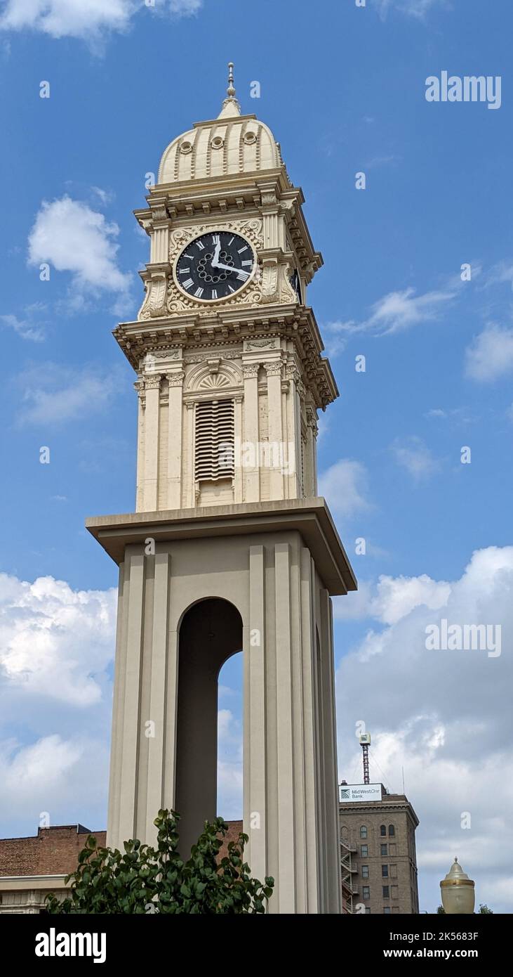 Dubuque town clock hi-res stock photography and images - Alamy