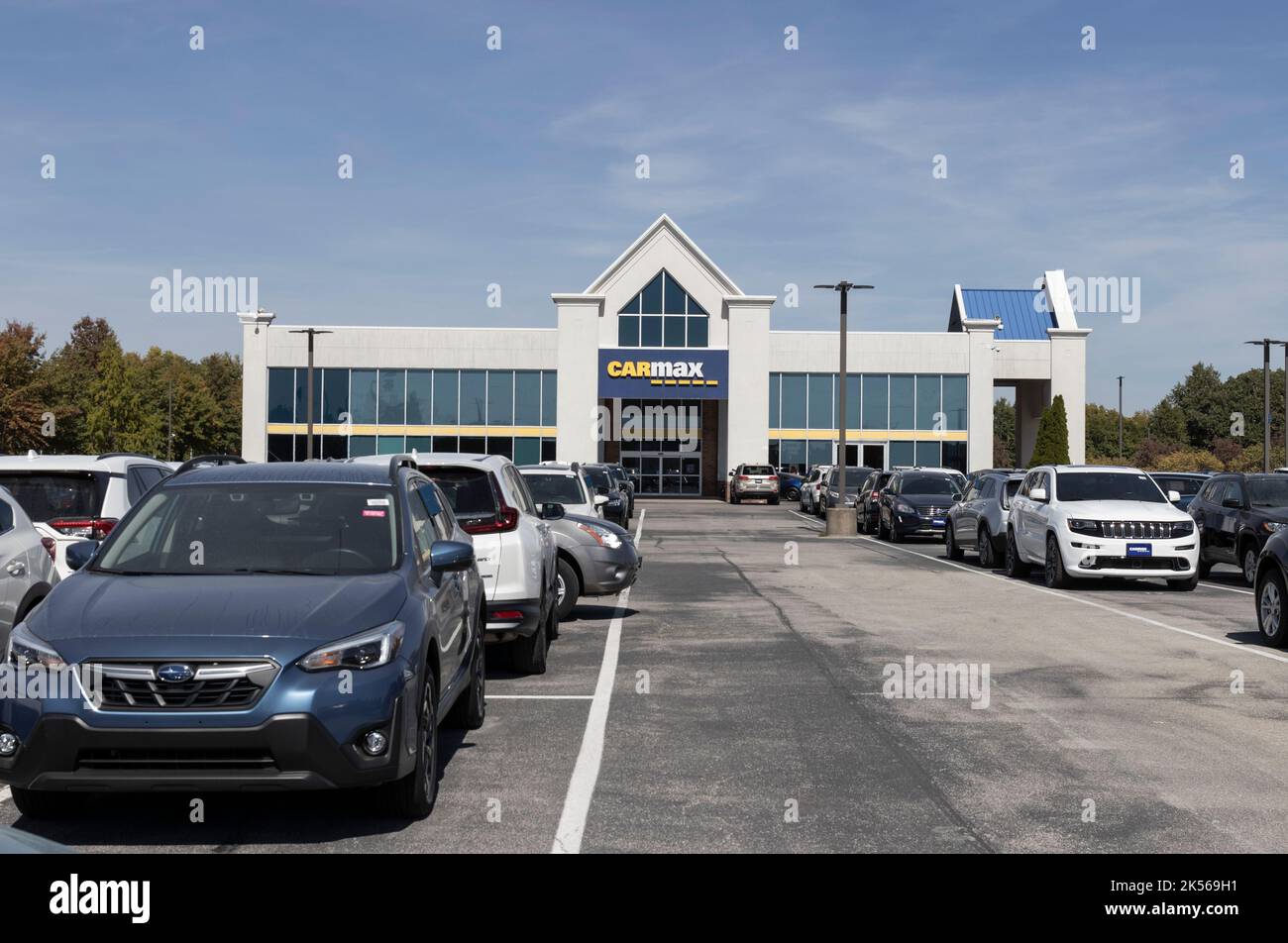 Indianapolis - Circa October 2022: CarMax auto dealership used car ...