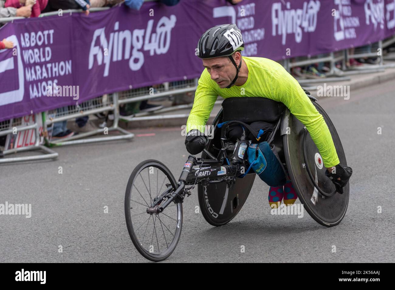 Gary Cooper wheelchair athlete racing in the TCS 2022 London Marathon ...