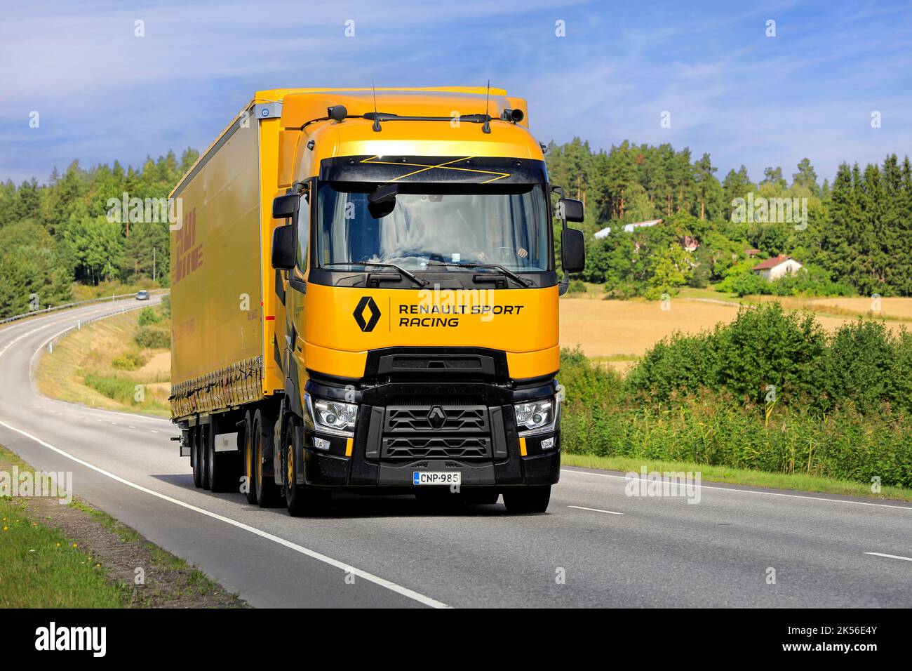 Renault Trucks T High Renault Sport Racing, Sirius yellow on road ...