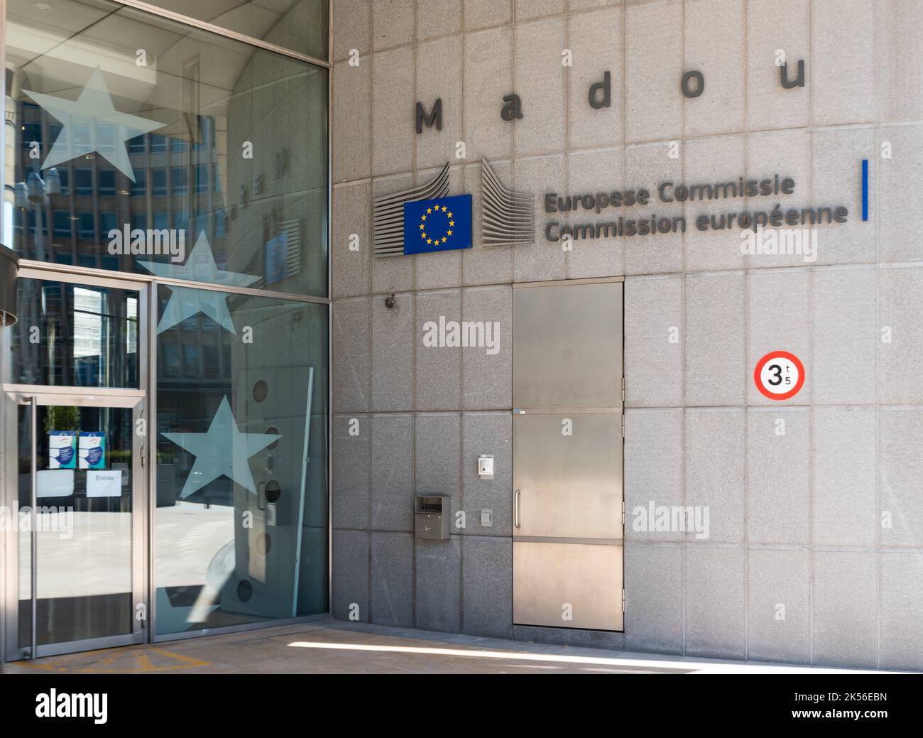 Eurostat logo hi-res stock photography and images - Alamy