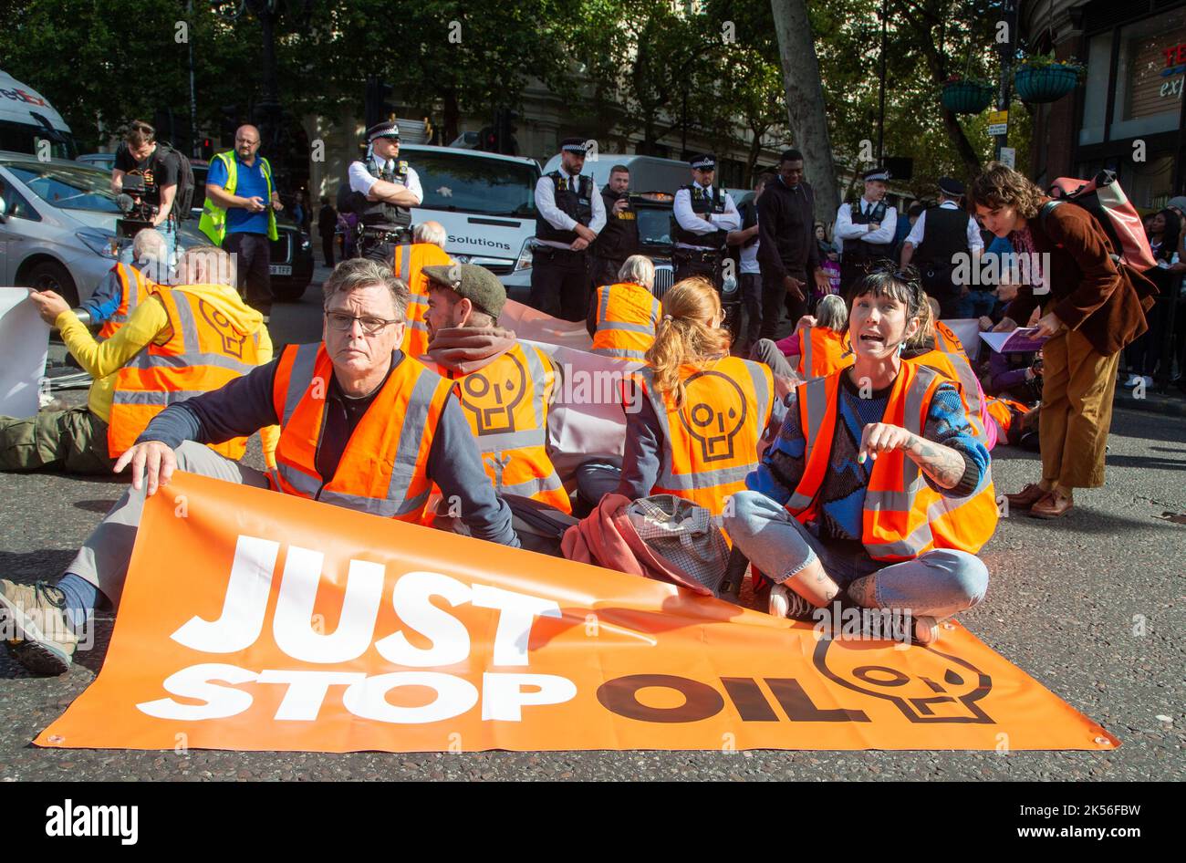 London, England, UK. 6th Oct, 2022. Climate campaign group Just Stop ...