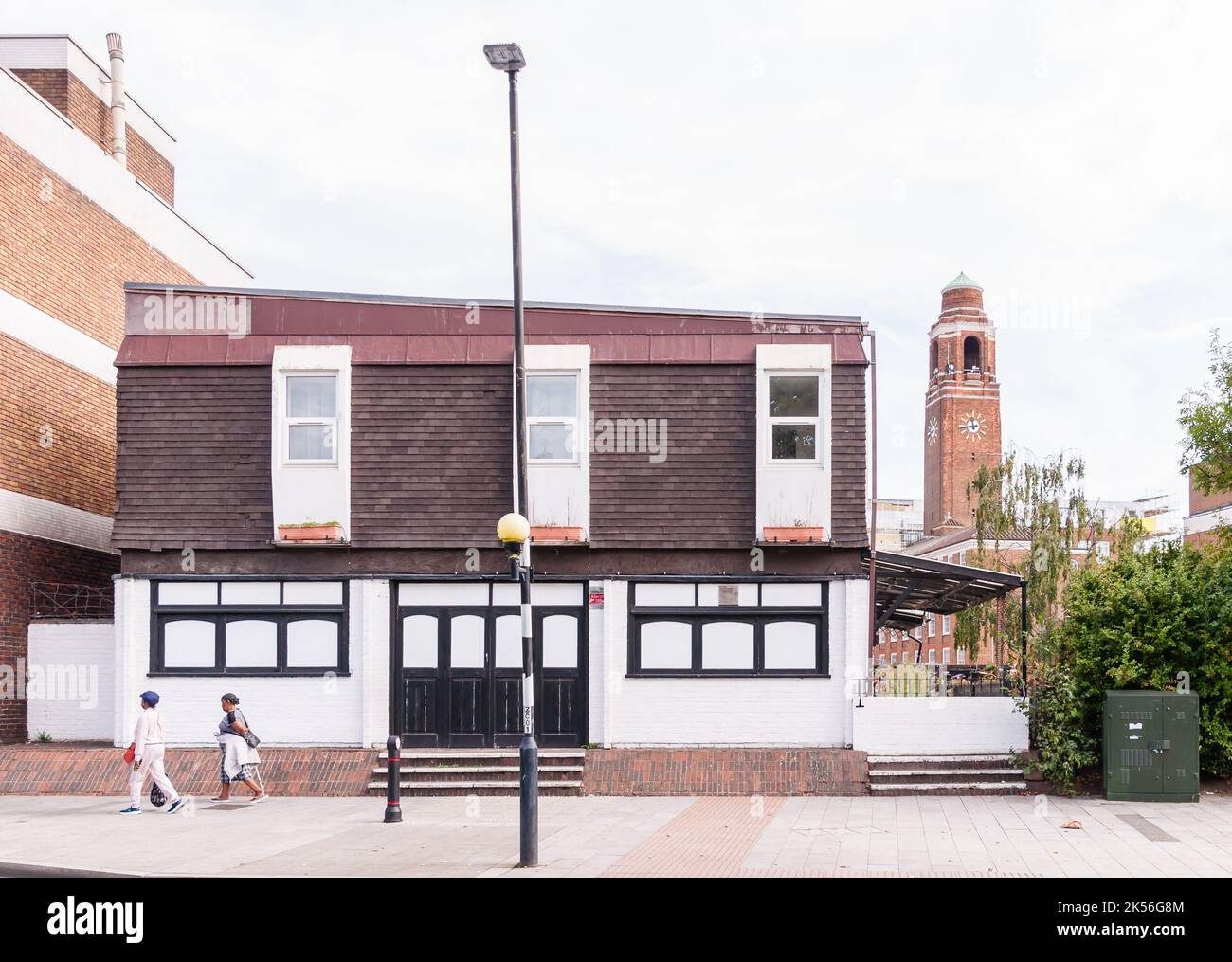 Imam Jabir bin Zayd Islamic Centre Stock Photo - Alamy