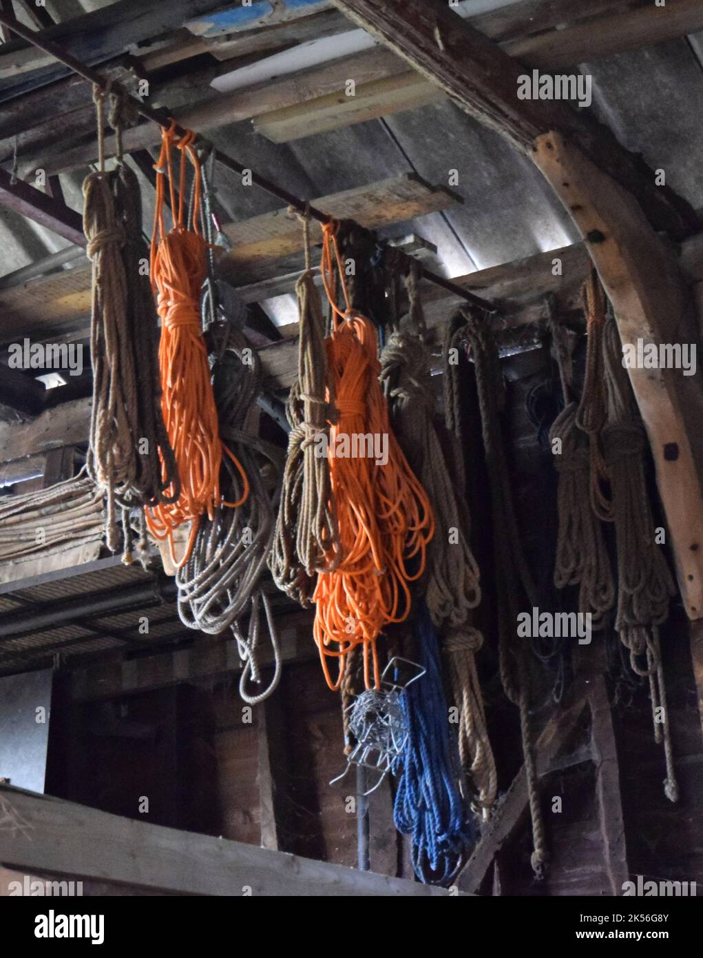 Inside the ropes hi-res stock photography and images - Alamy