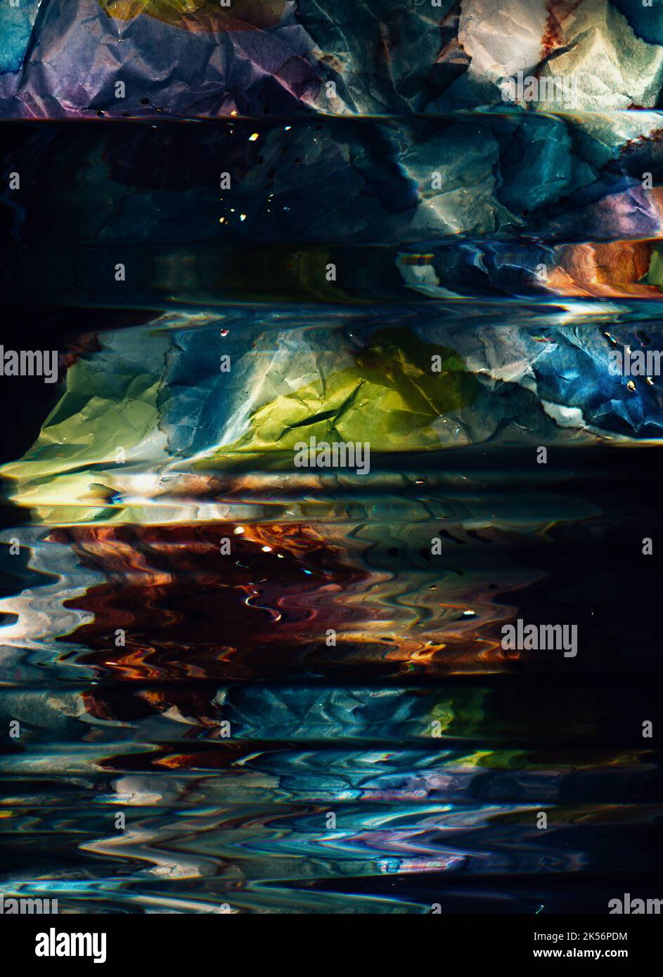 Distortion paper hi-res stock photography and images - Alamy