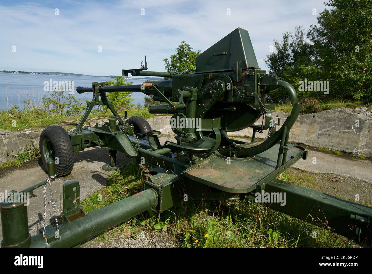 40mm anti-aircraft gun (Tueneset costal Fort, built by Germans during ...