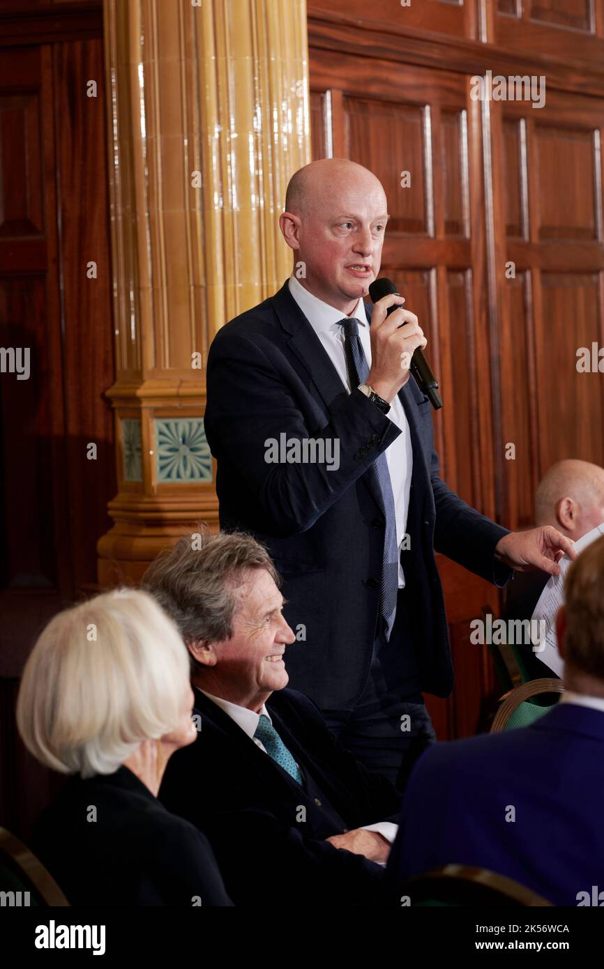 Harry mount editor hi-res stock photography and images - Alamy