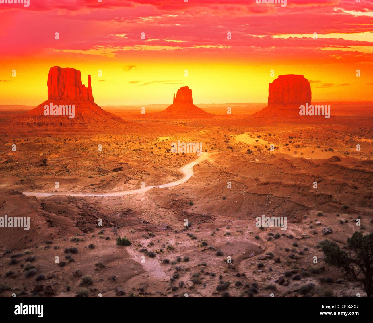 MITTENS BUTTES MONUMENT VALLEY NAVAJO TRIBAL PARK ARIZONA USA Stock ...
