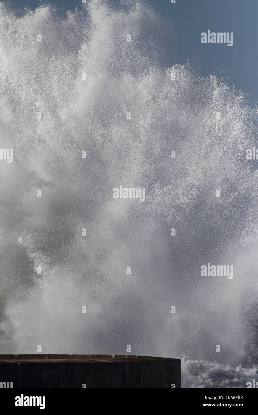 Detailed huge atlantic sea wave splash during cyclone Stock Photo - Alamy