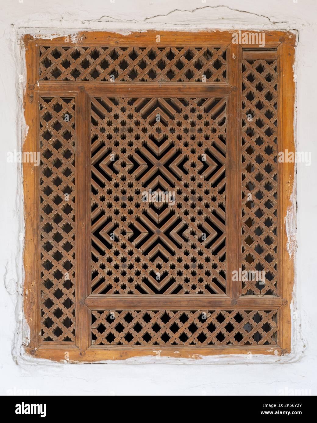 Traditional wooden geometric latticework with islamic pattern at Sar-i ...