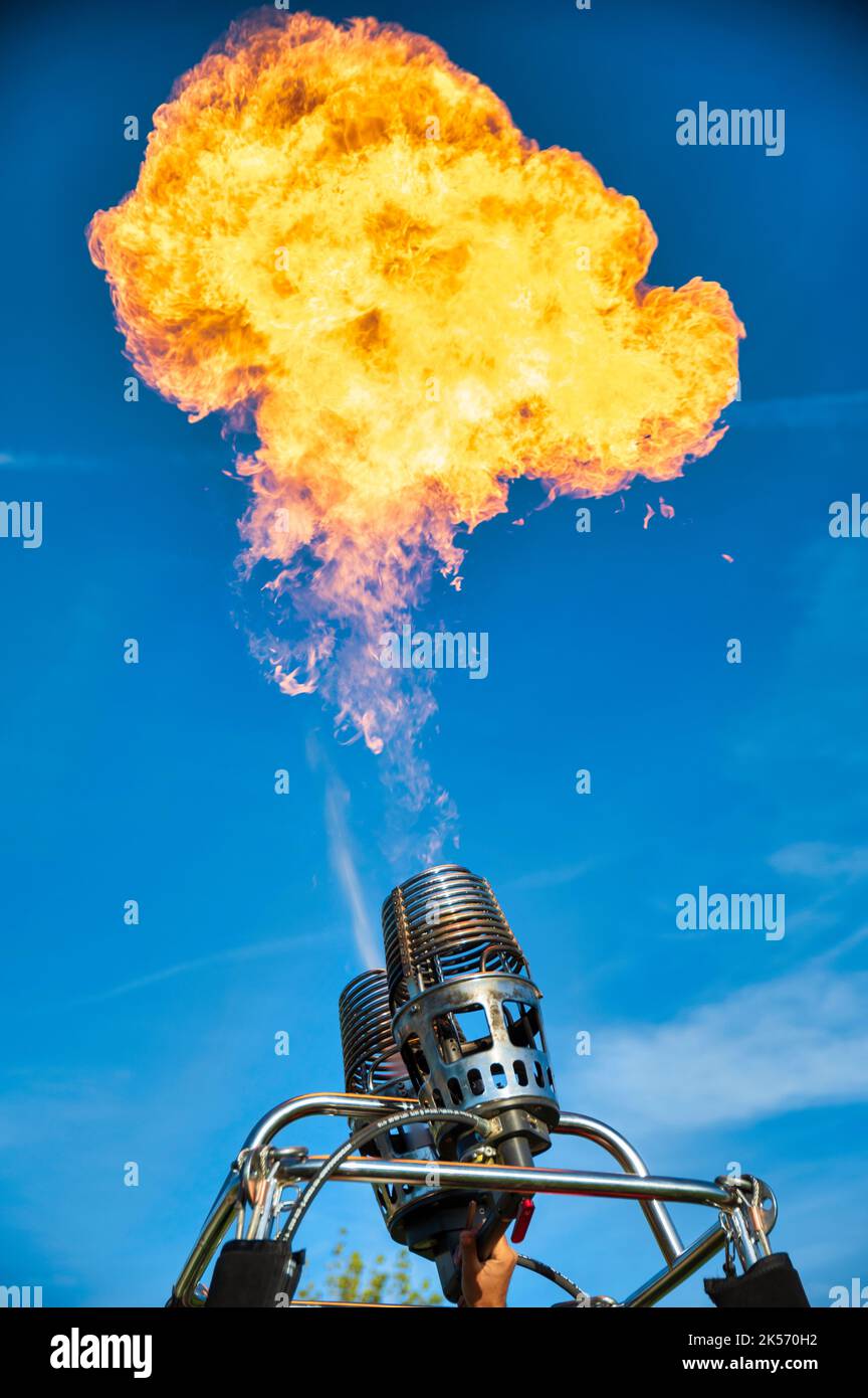 Fire ball agaisnt blue sky hi-res stock photography and images - Alamy