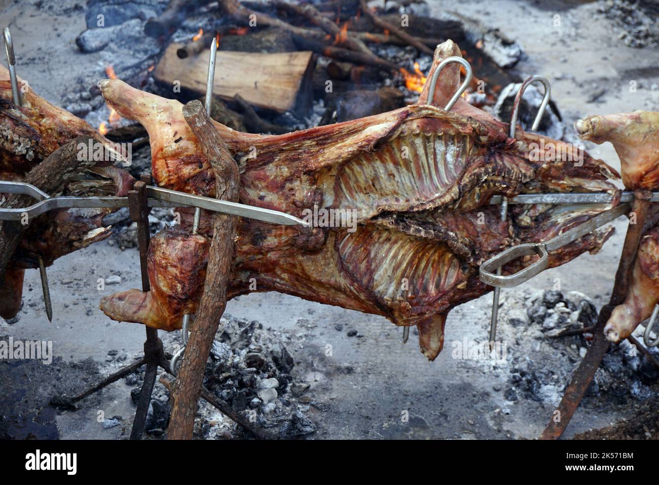 The "porcetto", traditional sardinian food Stock Photo - Alamy