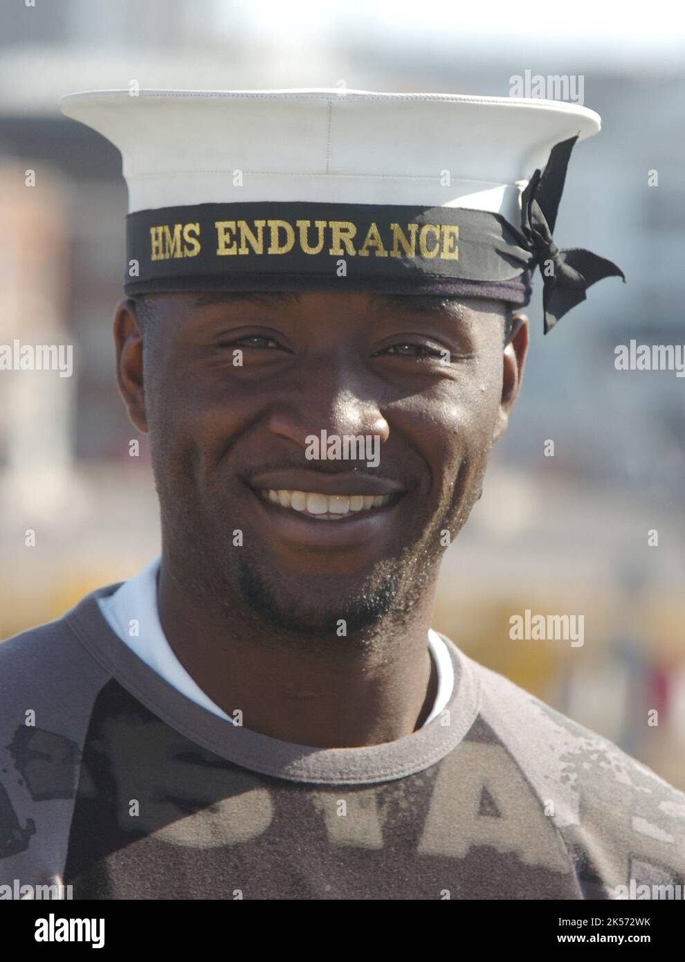 PORTSMOUTH STRIKER LUA LUA ABOARD HMS ENDURANCE. PIC MIKE WALKER, 2006 ...