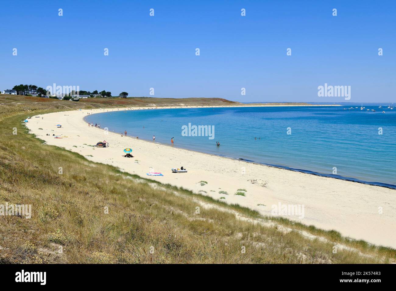 France, Morbihan, Ponant Islands, Houat, Gouret beach (Tréac'h er ...