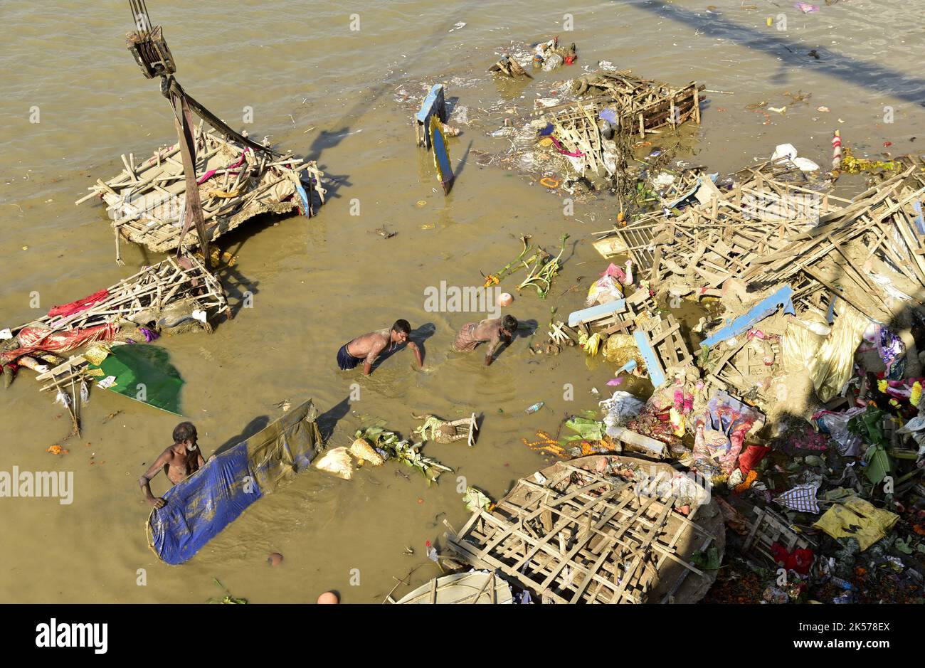 Guwahati, Guwahati, India. 6th Oct, 2022. Labours cleaning the river ...