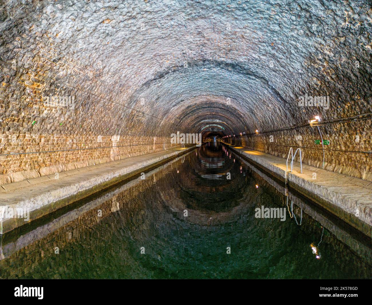 France, Paris, Canal Saint-Martin, the vault at the level of the ...