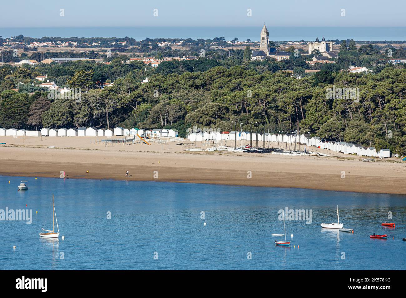 France, Vendee, Noirmoutier en l'Ile, les Sableaux beach before the ...