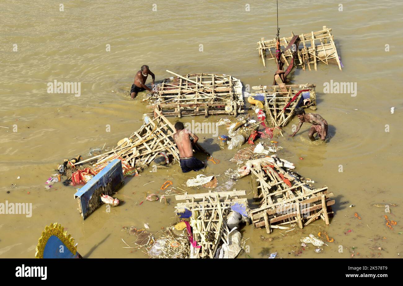 Guwahati, Guwahati, India. 6th Oct, 2022. Labours cleaning the river ...