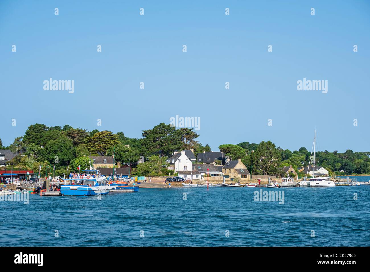 Ile aux moines port blanc hi-res stock photography and images - Alamy