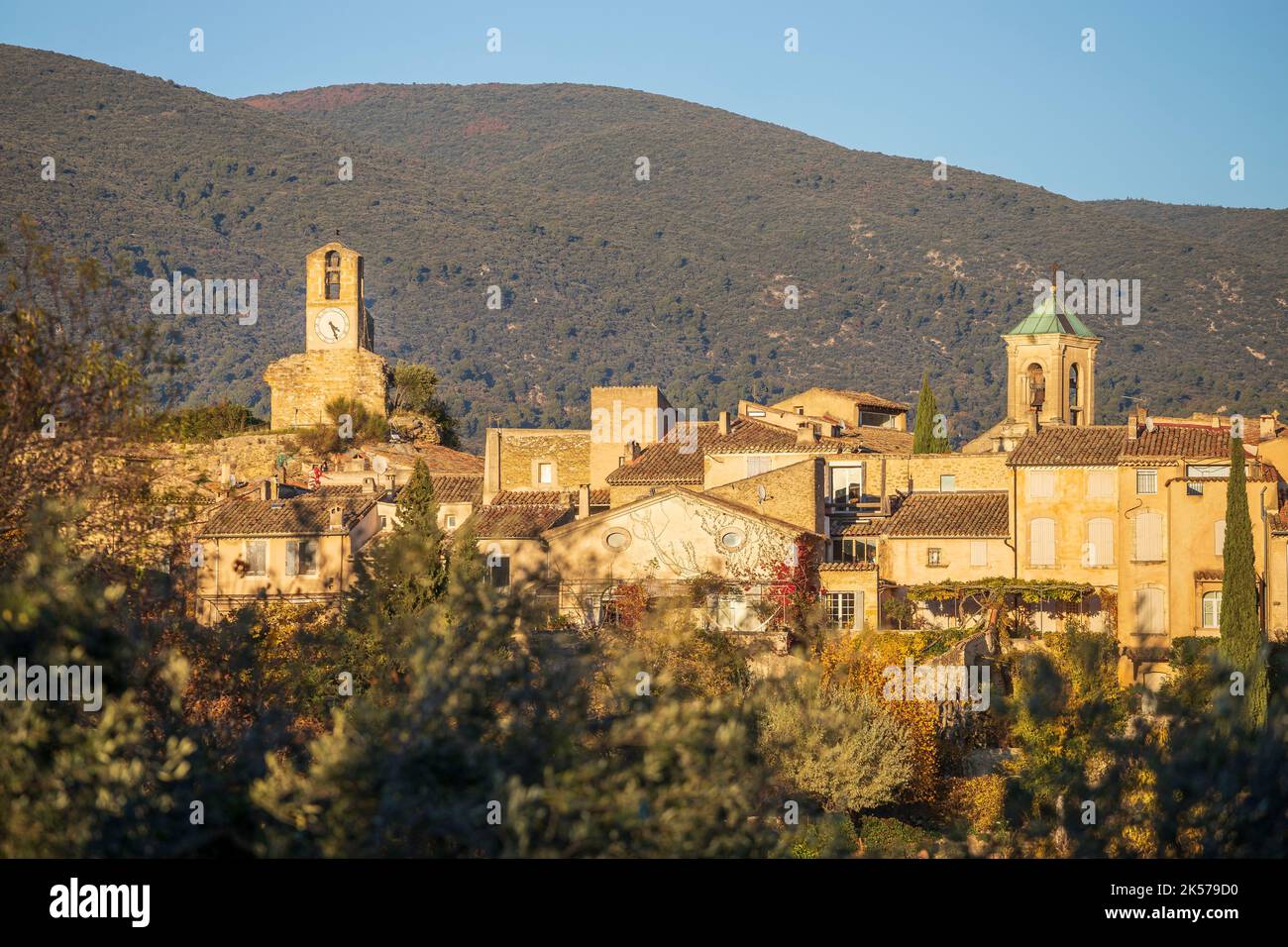 France, Vaucluse, Luberon, Lourmarin, labellisé the Most beautiful ...
