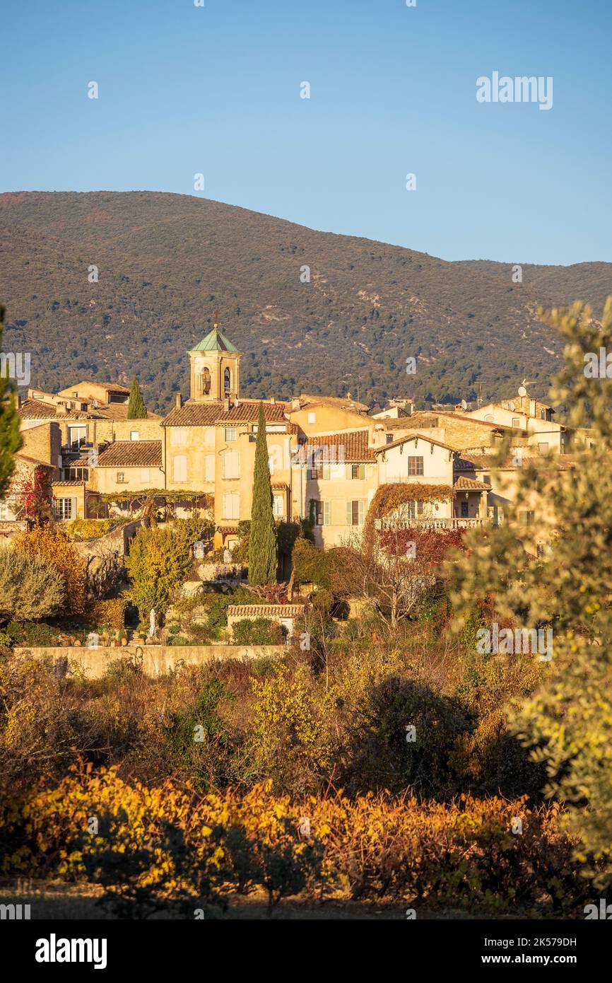 France, Vaucluse, Luberon, Lourmarin, labellisé the Most beautiful ...