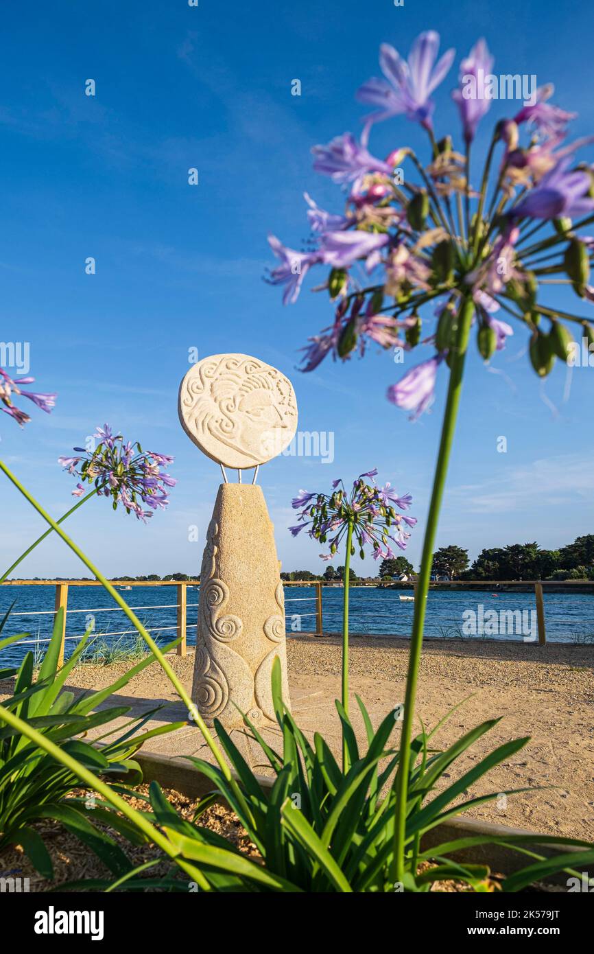 Rebelling hi-res stock photography and images - Alamy