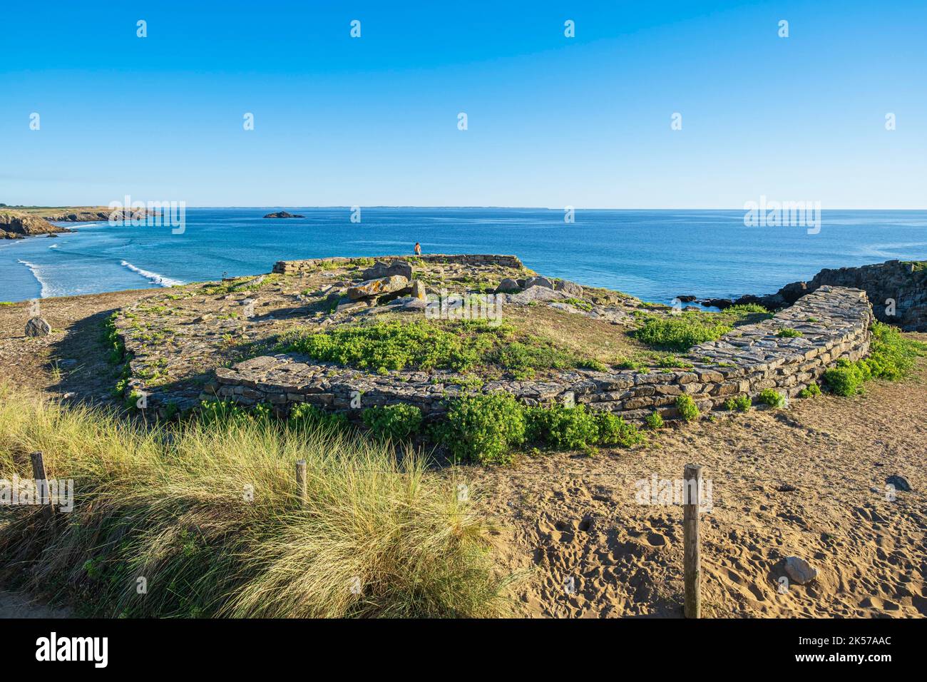 Dolmen blanc hi-res stock photography and images - Alamy