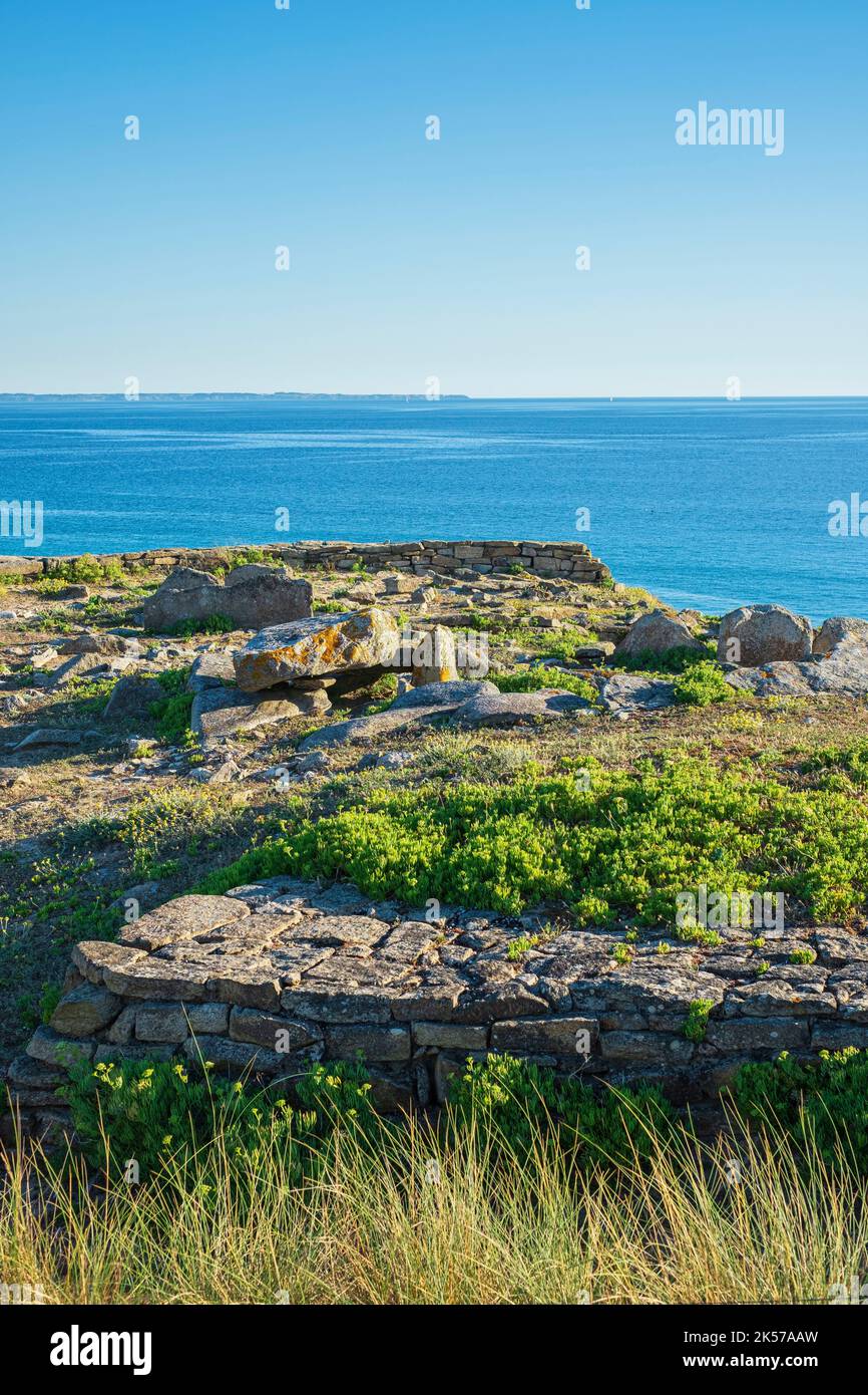 Dolmen blanc hi-res stock photography and images - Alamy