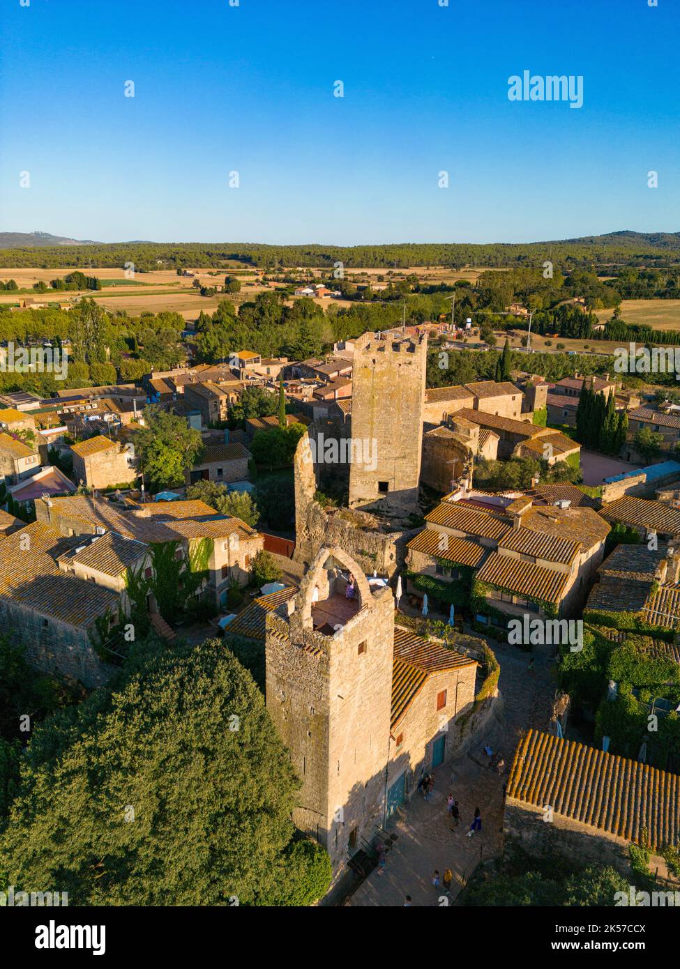 Peratallada spain castle hi-res stock photography and images - Alamy