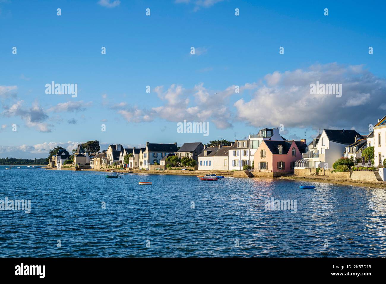 France, Finistere, L'Ile-Tudy, stage on the coastal footpath or GR 34 ...