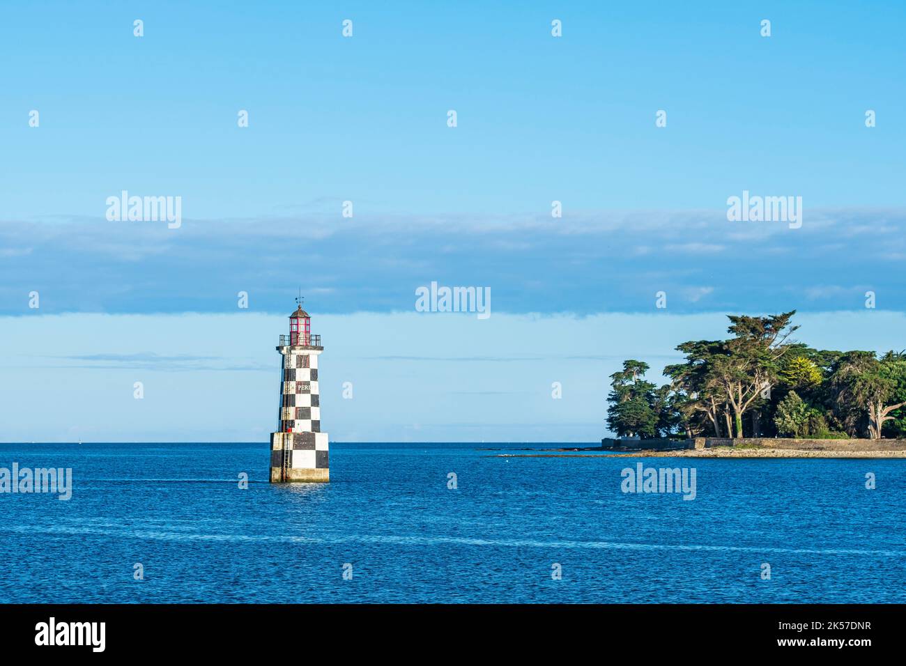 Lighthouse loctudy hi-res stock photography and images - Alamy