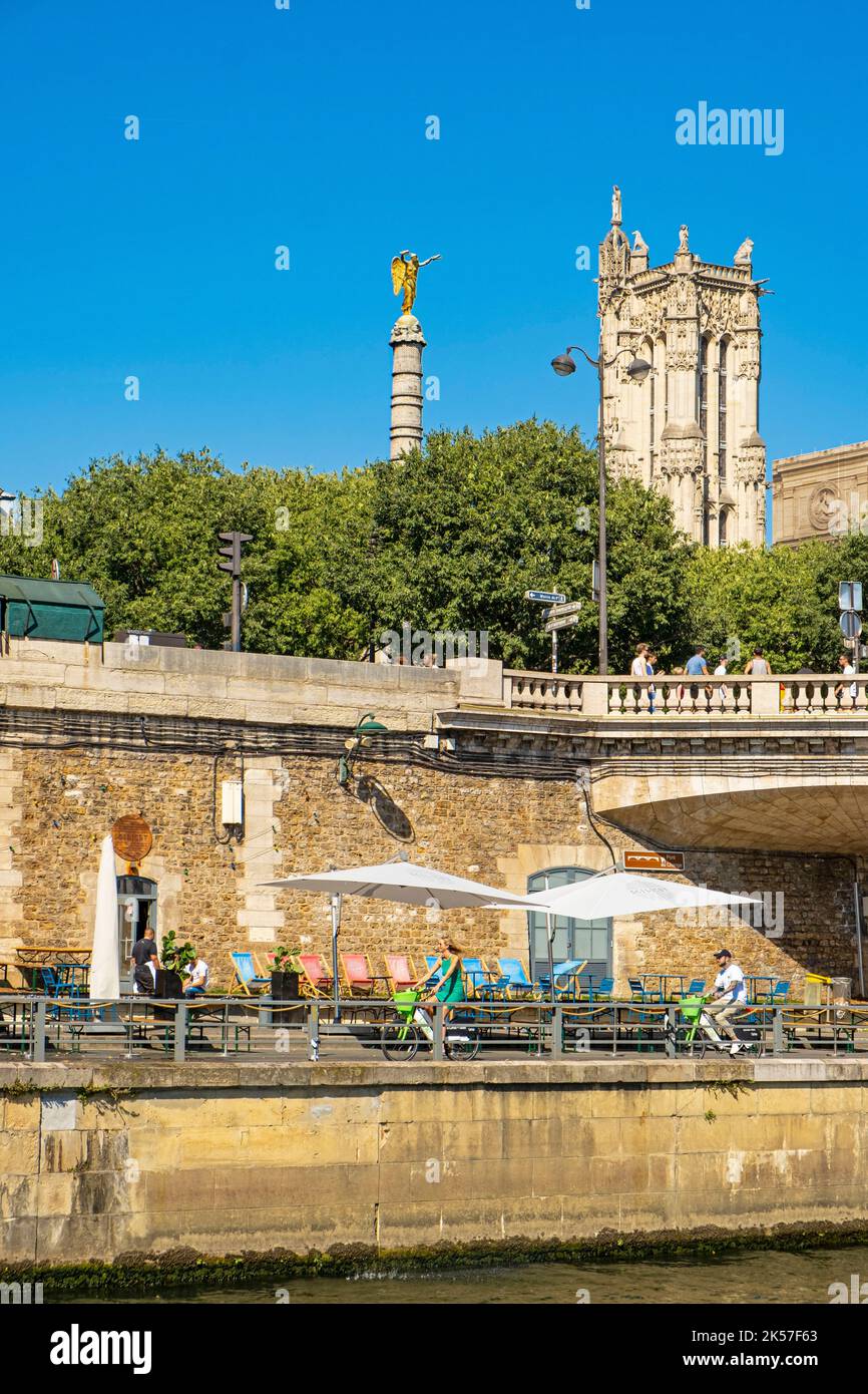 France, Paris, quay of the Seine and the Tour Saint Jacques Stock Photo ...