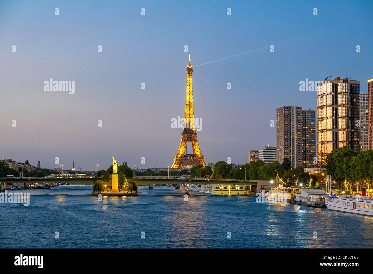 France, Paris, the banks of the Seine listed as Wolrd Heritage by ...