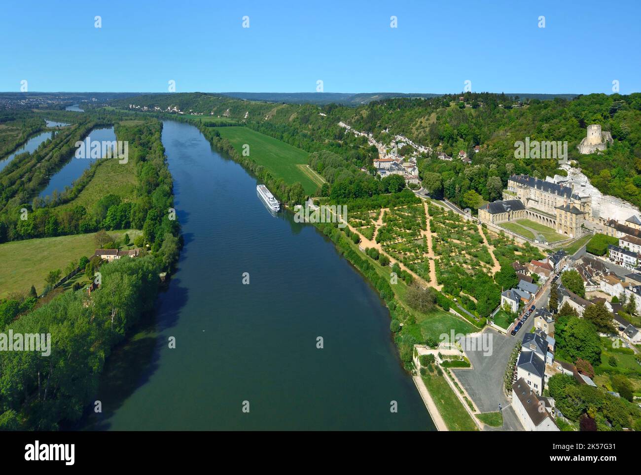 France, Val-d'Oise, La Roche-Guyon labeled The Most Beautiful Villages ...