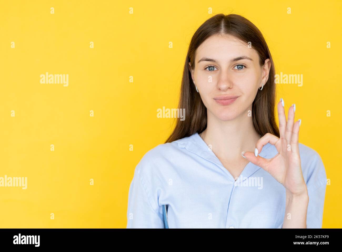 Woman answer hi-res stock photography and images - Alamy