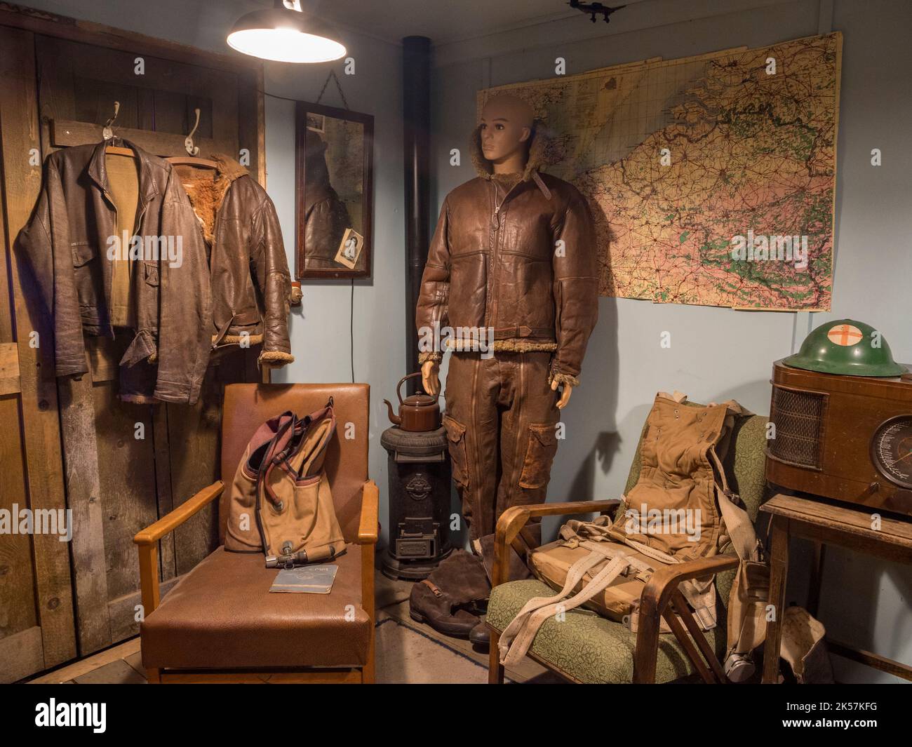 Raf manston squadron office hi-res stock photography and images - Alamy