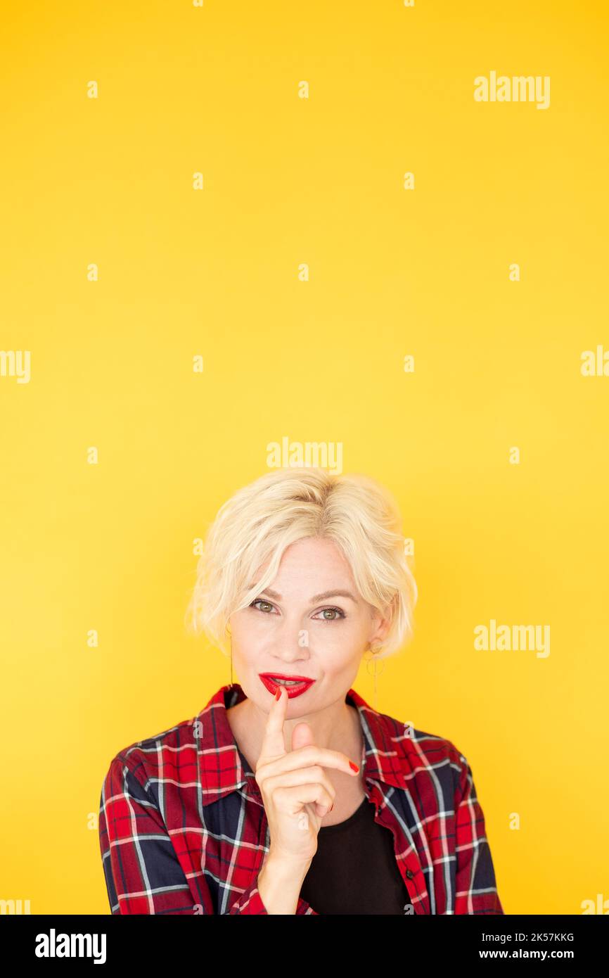 Middle finger woman hi-res stock photography and images - Alamy