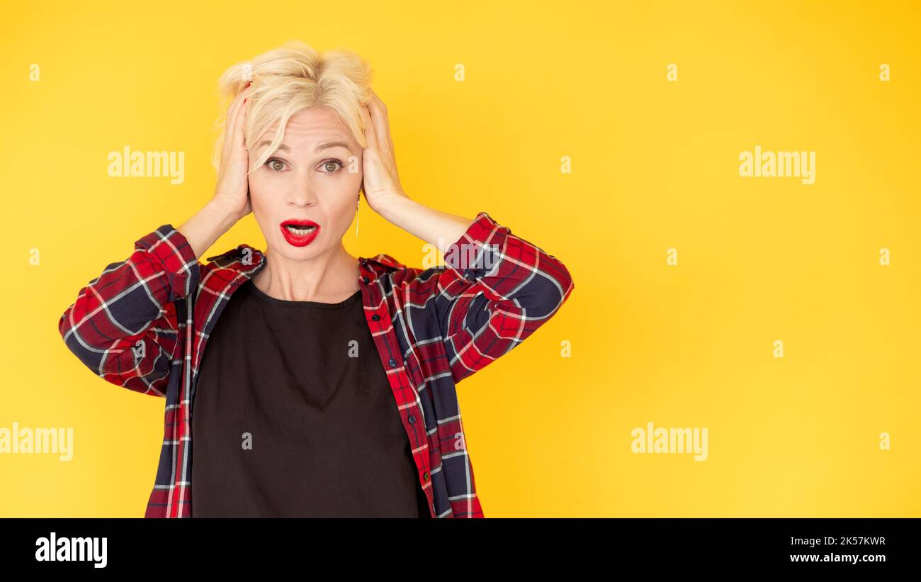 unbelievable expression confused woman shocked Stock Photo - Alamy