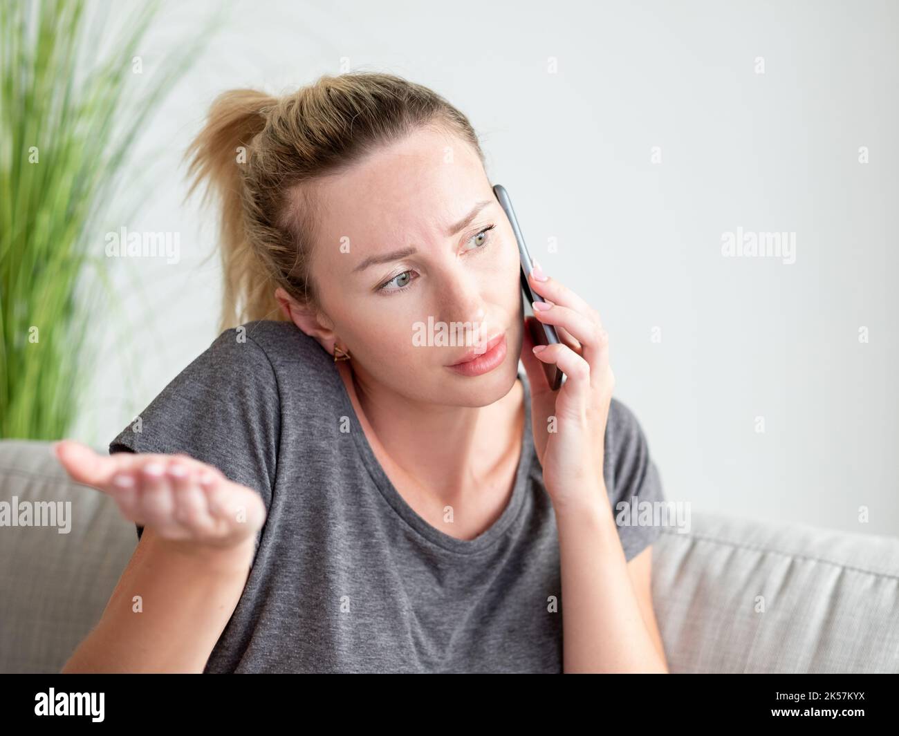 Confused adult blonde person hi-res stock photography and images - Alamy