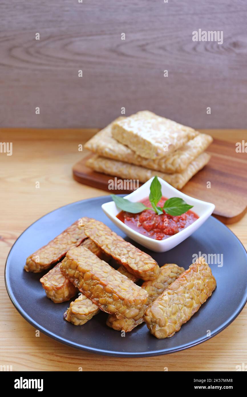 Pan fried Tempeh with homemade marinara sauce, a healthy and tasty ...