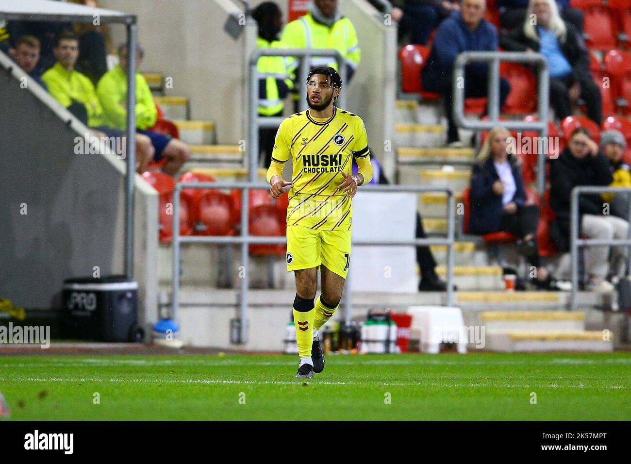 AESSEAL New York Stadium, Rotherham, England - 5th October 2022 Tyler ...