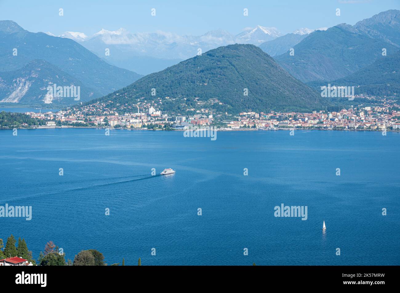aerial view of the Lake Maggiore and the Gulf Borromeo Stock Photo - Alamy